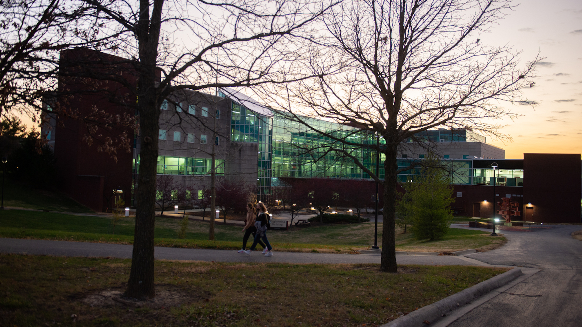 3E-Engineering, Excellence, Edwardsville | Southern Illinois University ...